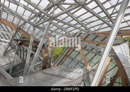 AN INTERNAL VIEW OF THE ARCHITECTURAL CONSTRUCTION OF THE LOUIS VUITTON ...