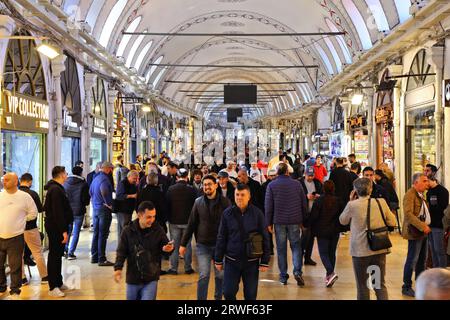 People visit the Grand Bazaar in Istanbul Stock Photo - Alamy
