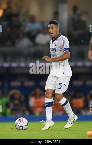 Davide Faraoni of Hellas Verona during the Serie A match between Us ...