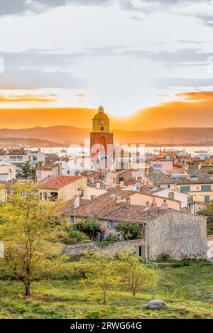 Scenic view of Saint Tropez against summer sunset light Stock Photo - Alamy