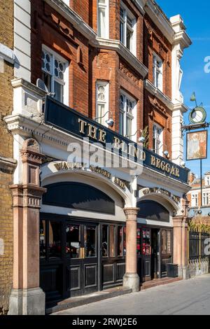 The Blind Beggar pub famous for the Krays gang. - Tower Hamlets, United ...
