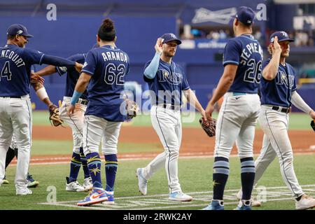 St. Petersburg, FL: Handshakes for the winners as Cincinnati Reds ...