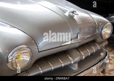 Bordeaux ancient text sign on wooden wine crate old vintage for bottles ...