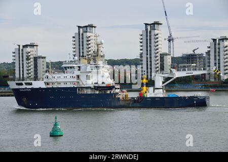 Trinity House's Multifunctional Tender (MFT) THV Galatea heading down ...