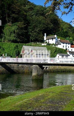 Metal Footbridge Over East Lyn River, Lynmouth, Exmoor National Park ...
