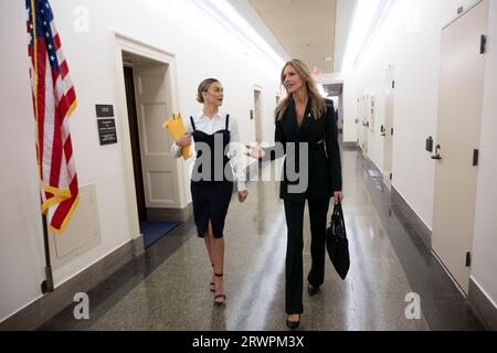 IMAGE DISTRIBUTED FOR HSUS - Tricia Helfer, Lala Kent, Chuck Laue, Sara ...