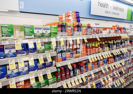 Inside a Walgreens store Stock Photo - Alamy
