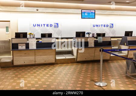 united airlines check in desks main terminal building interior Dulles ...