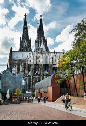 Cologne Cathedral exterior, Kölner Dom, Cologne, Germany Stock Photo ...