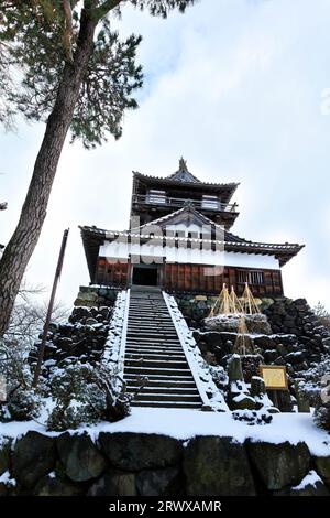 Winter in Hokuriku Snow on the castle keep of Maruoka Castle, the ...