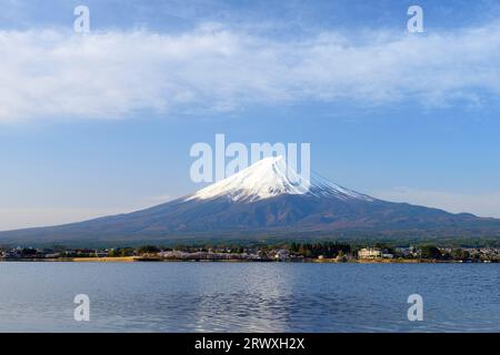 YamanashiFuji Mountain in spring from Kawaguchiko Lake Stock Photo - Alamy