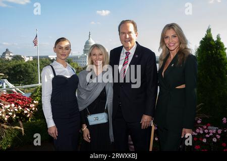 IMAGE DISTRIBUTED FOR HSUS - Tricia Helfer, Lala Kent, Chuck Laue, Sara ...