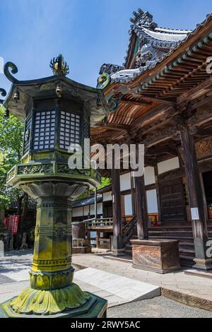 A view in front of the Shuzenji temple gate in Shuzenji Onsen Stock ...