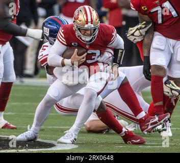 New York Giants' Kayvon Thibodeaux leaves the field after an NFL ...