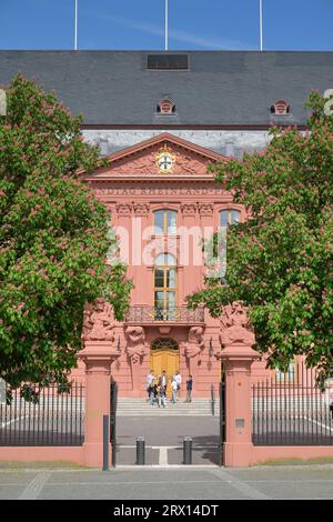 Landtag Rheinland-Pfalz, Platz der Mainzer Republik, Mainz, Rheinland ...