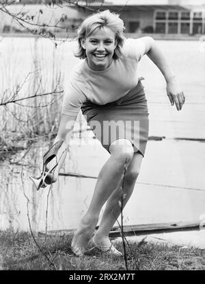 Gun Sundberg runner-up in the weekly magazine Vecko Revyn's beauty ...