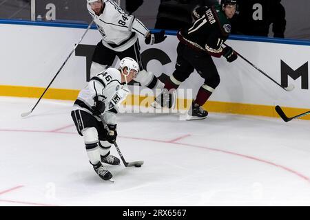 Los Angeles Kings ' Blake Lizotte (46) and Edmonton Oilers' Matt ...