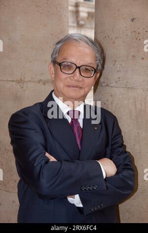 SHILING ZHENG Chinese architect Stock Photo - Alamy