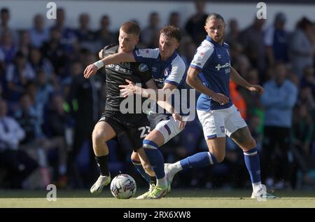 Ipswich Town's Nathan Broadhead (centre) and Sheffield Wednesday's ...