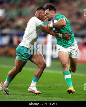 South Africa's Jesse Kriel (right) runs away from Argentina's Santiago ...