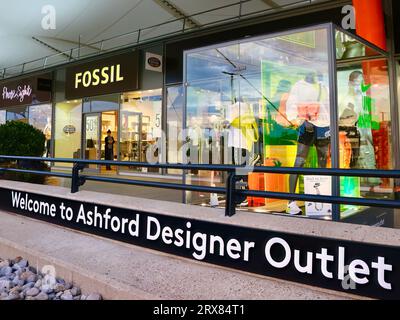 Welcome to Ashford Designer Outlet shopping centre sign Ashford Kent ...