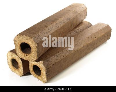 Round Hardwood Sawdust Briquettes - Compressed Biomass Wood Fire Logs ...