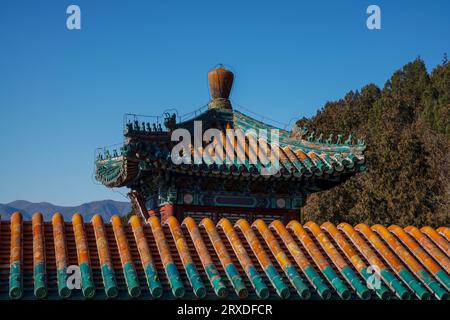Chinese glazed roof tile eaves of Summer Palace in Beijing Stock Photo ...