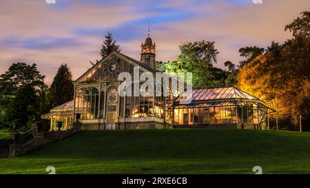 Victorian Conservatory at Corporation Park, Blackburn, Lancashire, UK ...