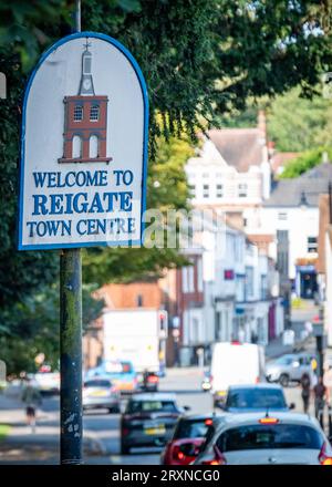 Welcome To Reigate Town Centre Sign Signs surrey Stock Photo - Alamy