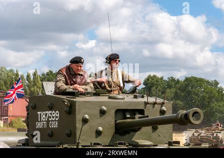 Cromwell tank, officially Tank, Cruiser, Mk VIII, Cromwell (A27M) on ...