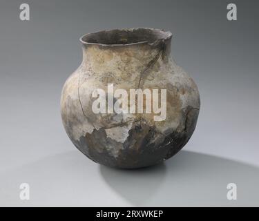 Colonoware pot from Cooper River, Charleston County, SC 18th century ...