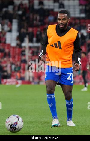 Ricardo Pereira of Leicester City warms up during the Sky Bet ...