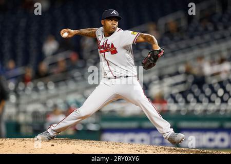 Atlanta Braves relief pitcher Raisel Iglesias throws during the ninth ...