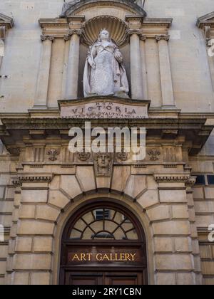 England, Somerset, Bath, The Guildhall, Gallery of Photographs of ...