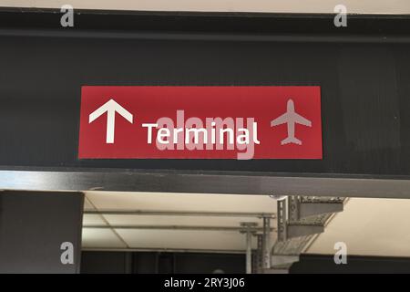 Airport terminal gates direction sign Stock Photo - Alamy