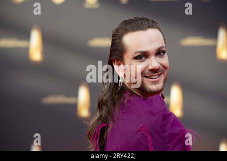 Ricardo SIMONETTI, Moderator, Roter Teppich, Red Carpet Show, Ankunft ...