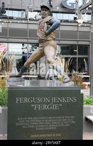 A statue of former Chicago Cubs pitcher Ferguson Jenkins at Wrigley ...