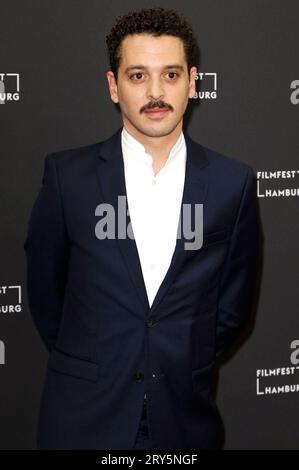 Amjad Al Rasheed bei der Festivaleröffnung mit der Premiere des ...