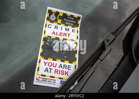 Metropolitan Police London Crime prevention advice sign lamp post ...