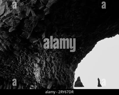 Basalt columns of Reynisfjell mountain, at Reynisfjara Stock Photo - Alamy