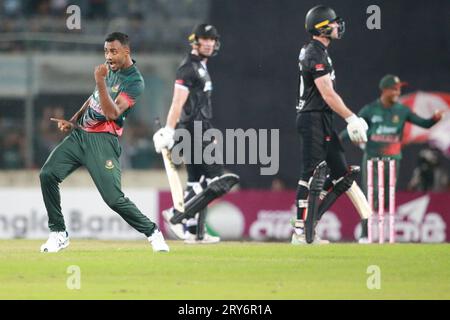 Bangladeshi pace bowler Shariful Islam bowl during Bangladesh-New ...