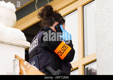 Symbolfotos: BFE-Beamte Beweissicherungs- und Festnahmeeinheit bei ...