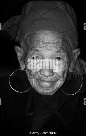 100 Years Old Hmong Lady Stock Photo - Alamy