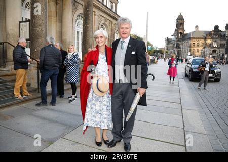 Hubertus von Below mit seiner Frau Dorothea beim Empfang anlässlich der ...