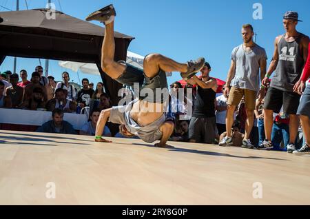 B-Boying crews warmup Stock Photo - Alamy