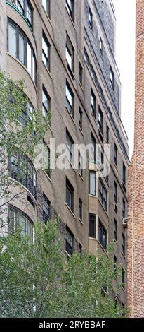 Charles A. Platt designed 120 East End Avenue in International style ...