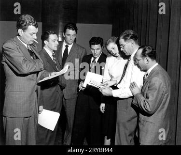 GREGORY PECK and JOHN GARFIELD in GENTLEMAN'S AGREEMENT (1947 ...