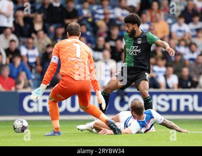 Ellis Simms #9 of Coventry City during the Emirates FA Cup Third Round ...