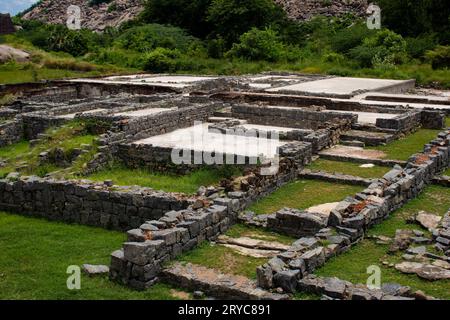 The ruins of Gingee Fort in Tamil Nadu, east of Thiruvannamalai, built ...