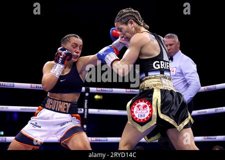 Ellie Scotney (left) and Laura Soledad Griffa in action during the IBF ...